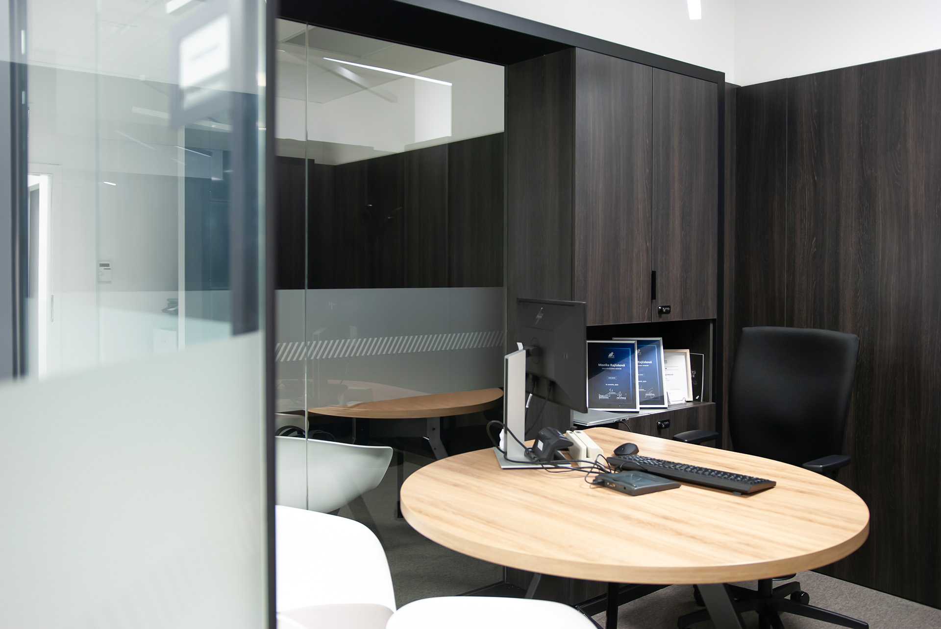 Přeměnili jsme 12 poboček slovenské Tatra banky.